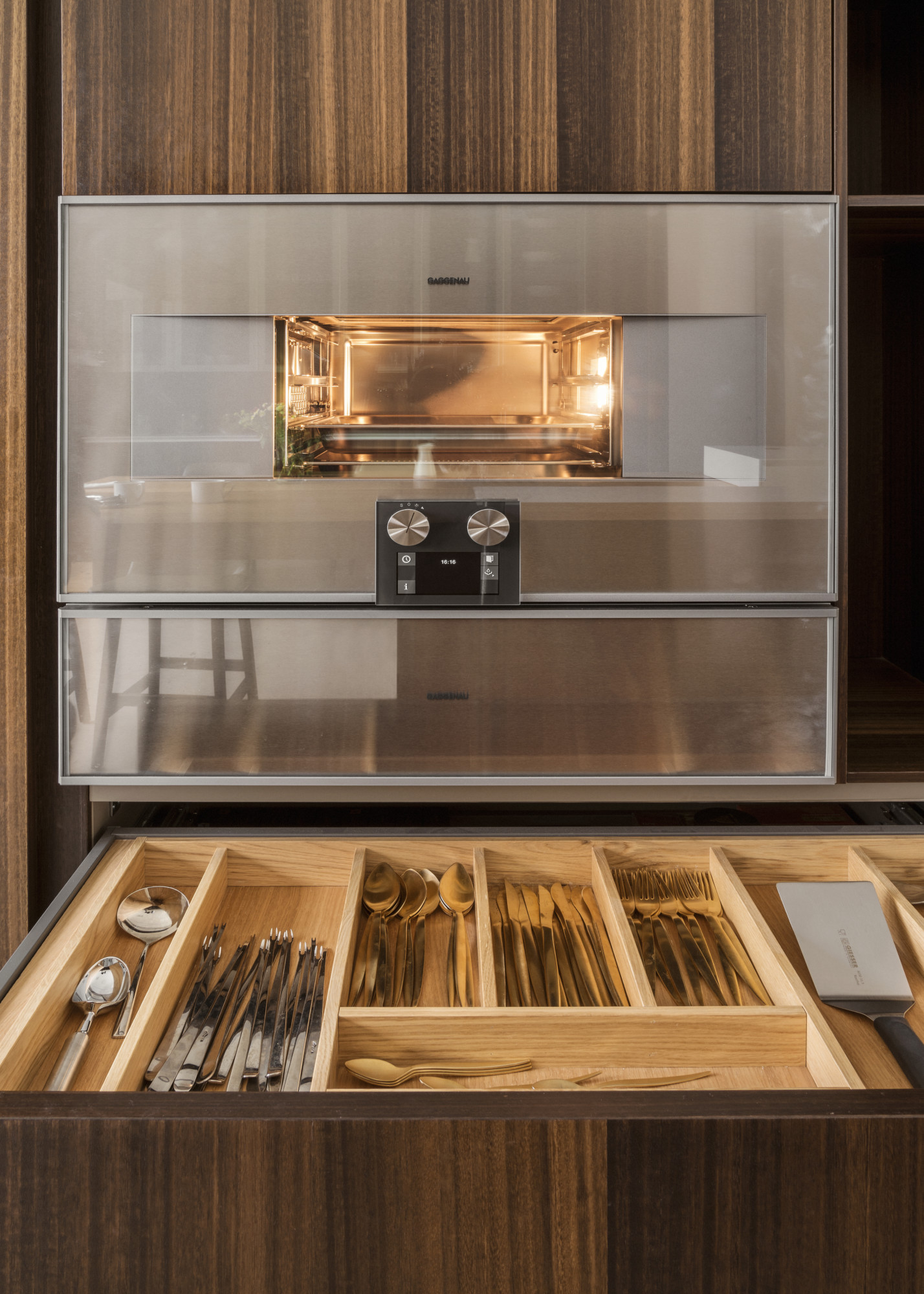 Designer ovens, plates and microwaves | Gunni & Trentino